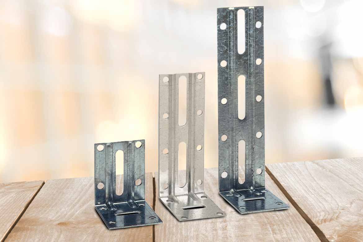 Equerres de fixation pour la menuiserie et la charpente